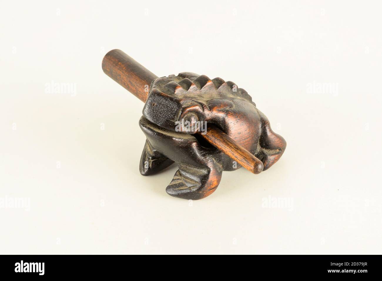 Oriental wooden frog musical instrument Stock Photo - Alamy