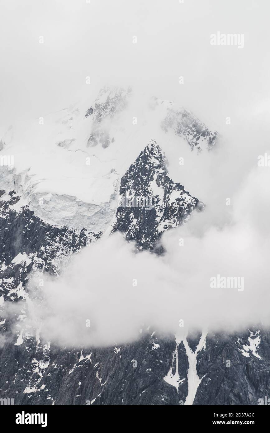Big serac hi-res stock photography and images - Alamy