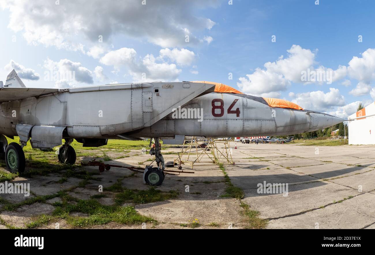 Mikoyan gurevich mig 25 foxbat hi-res stock photography and images - Alamy