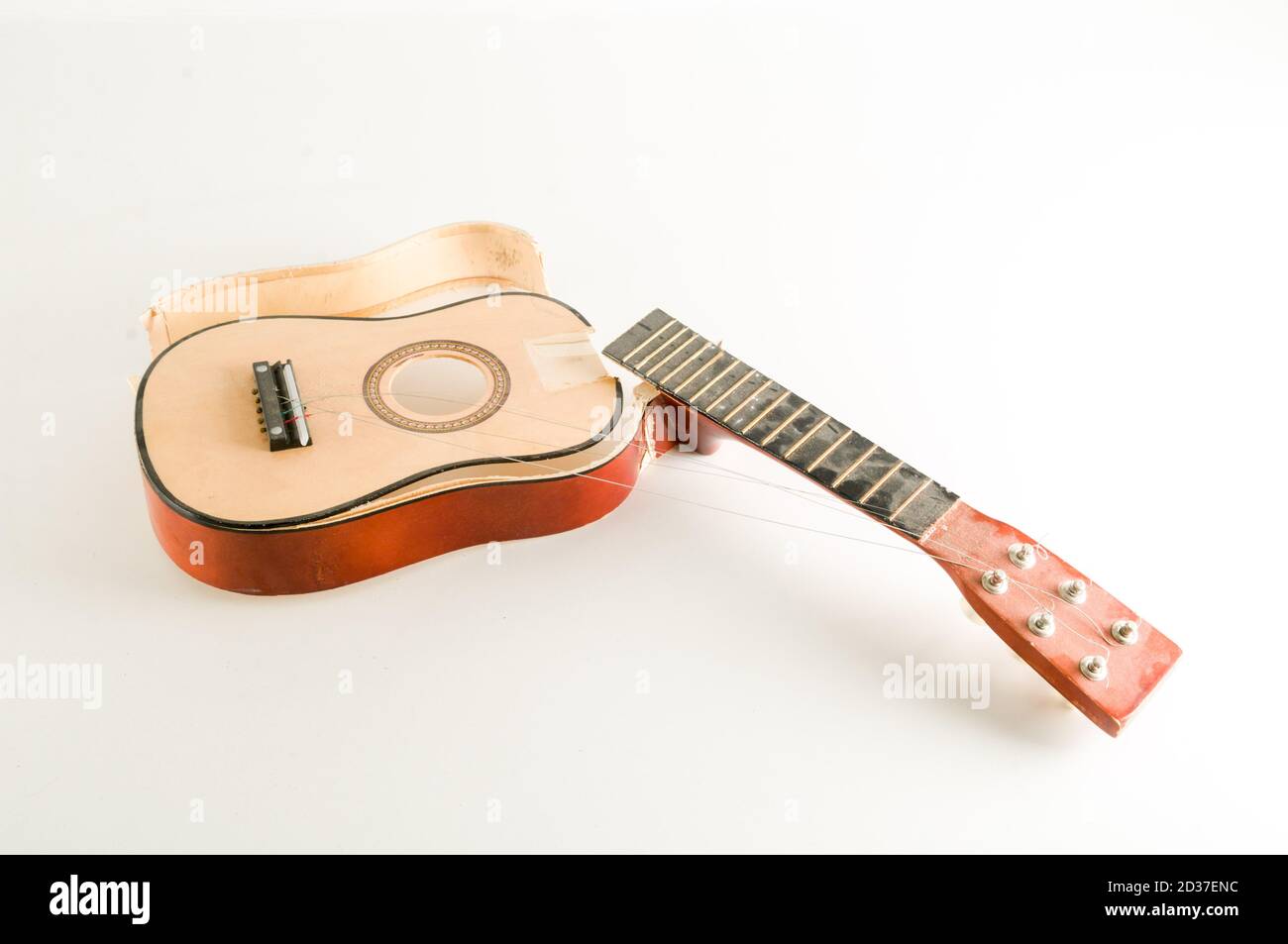 Broken guitar isolated hi-res stock photography and images - Alamy