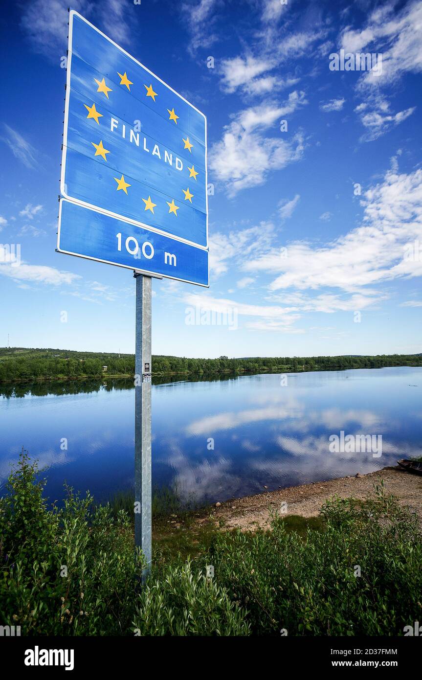 Finland Border Road sign Stock Photo - Alamy