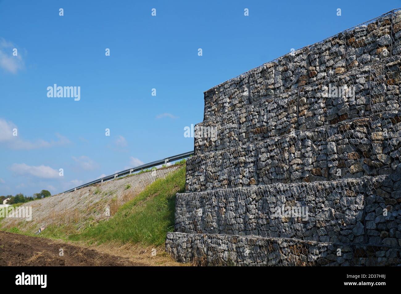 Gabions wall gabion stone hi-res stock photography and images - Alamy