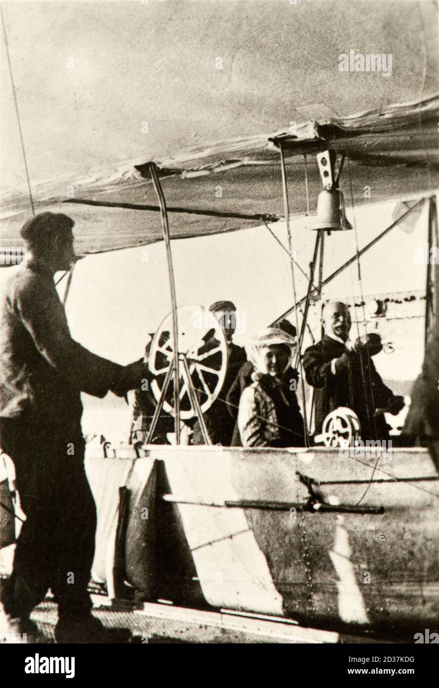 Count Zeppelin with his daughter in the gondola of Zeppelin LZ3 (1906 ...