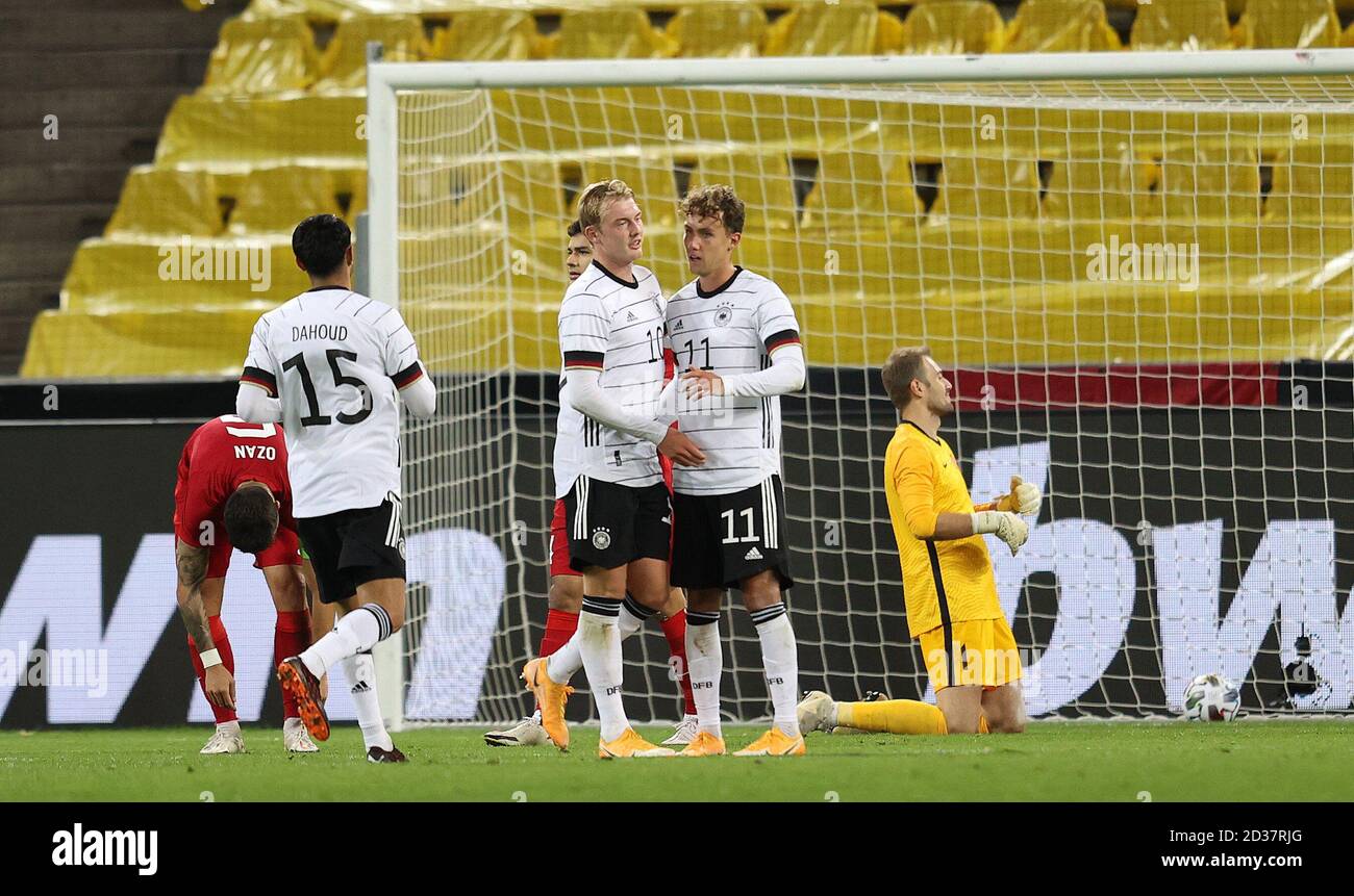 Cologne, Deutschland. 08th Oct, 2020. firo: 07.10.2020 Soccer: Soccer ...
