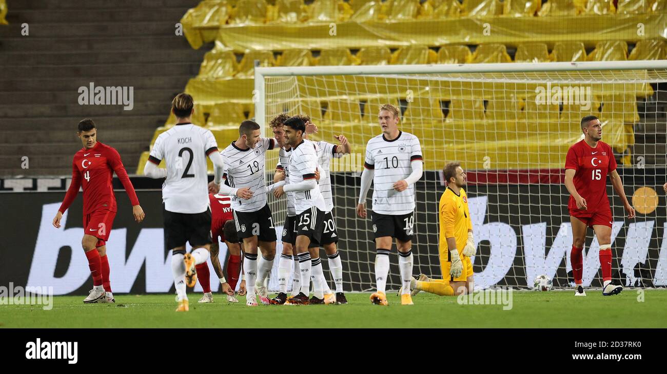 Cologne, Deutschland. 08th Oct, 2020. firo: 07.10.2020 Soccer: Soccer ...