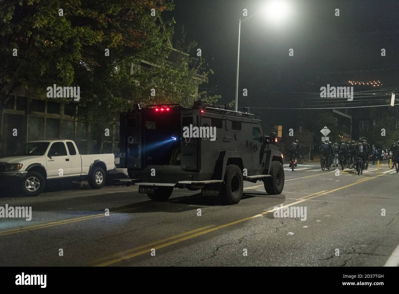Police tactical unit hi-res stock photography and images - Alamy