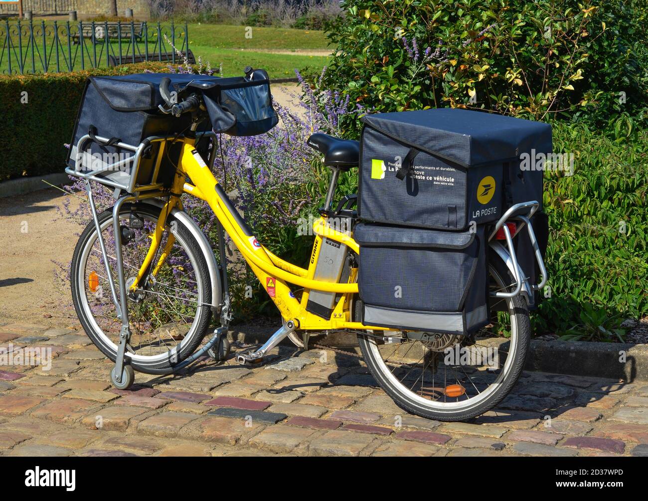 Poste bike hi-res stock photography and images - Alamy