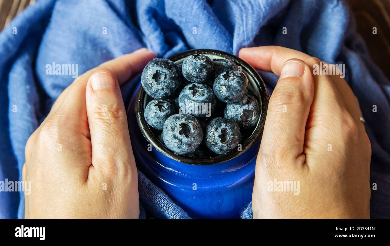 Womens hands in group hi-res stock photography and images - Alamy