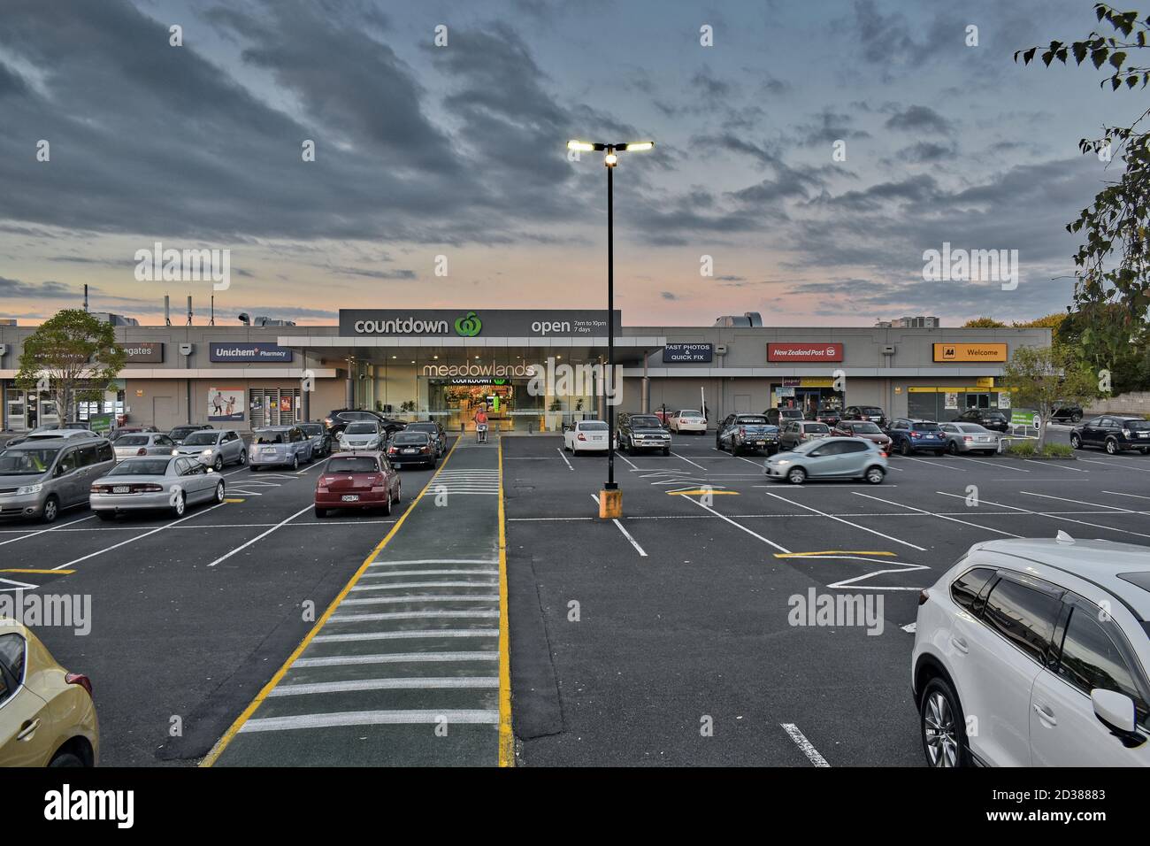 Countdown supermarket new zealand hi-res stock photography and images ...