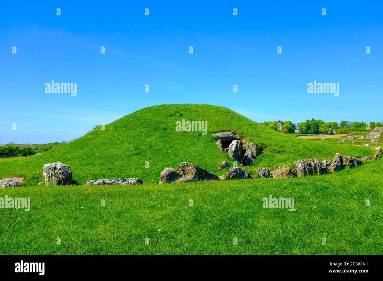 East entrance to Bryn Celli Ddu, neolithic passage tomb on the Isle of ...