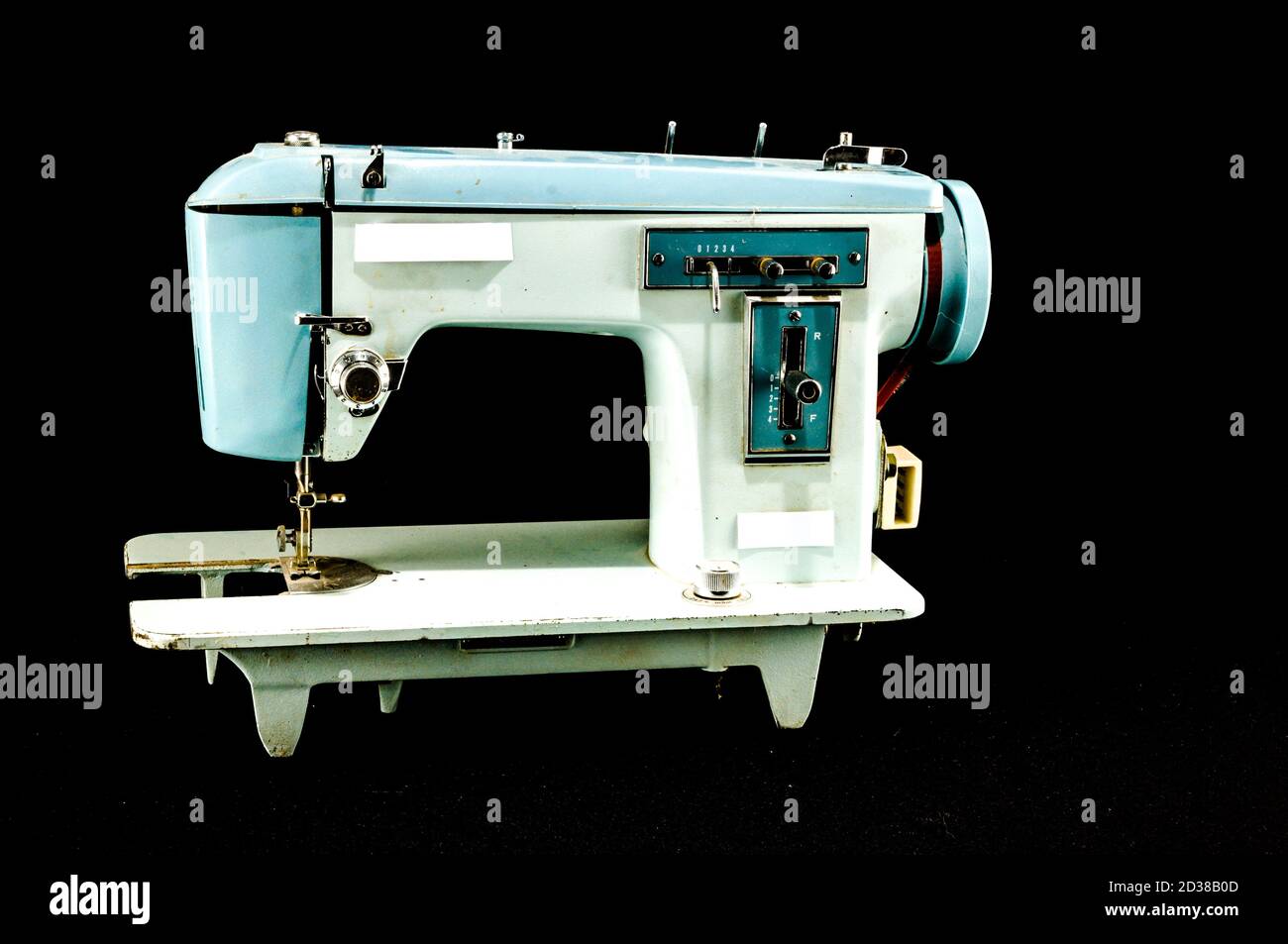Old Vintage Sewing Machine Stock Photo - Alamy