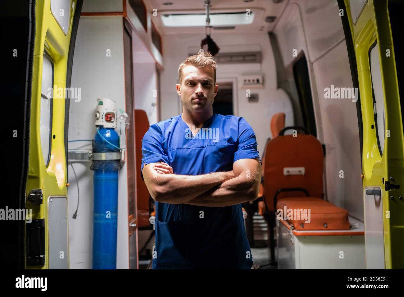 Emt uniform hi-res stock photography and images - Alamy