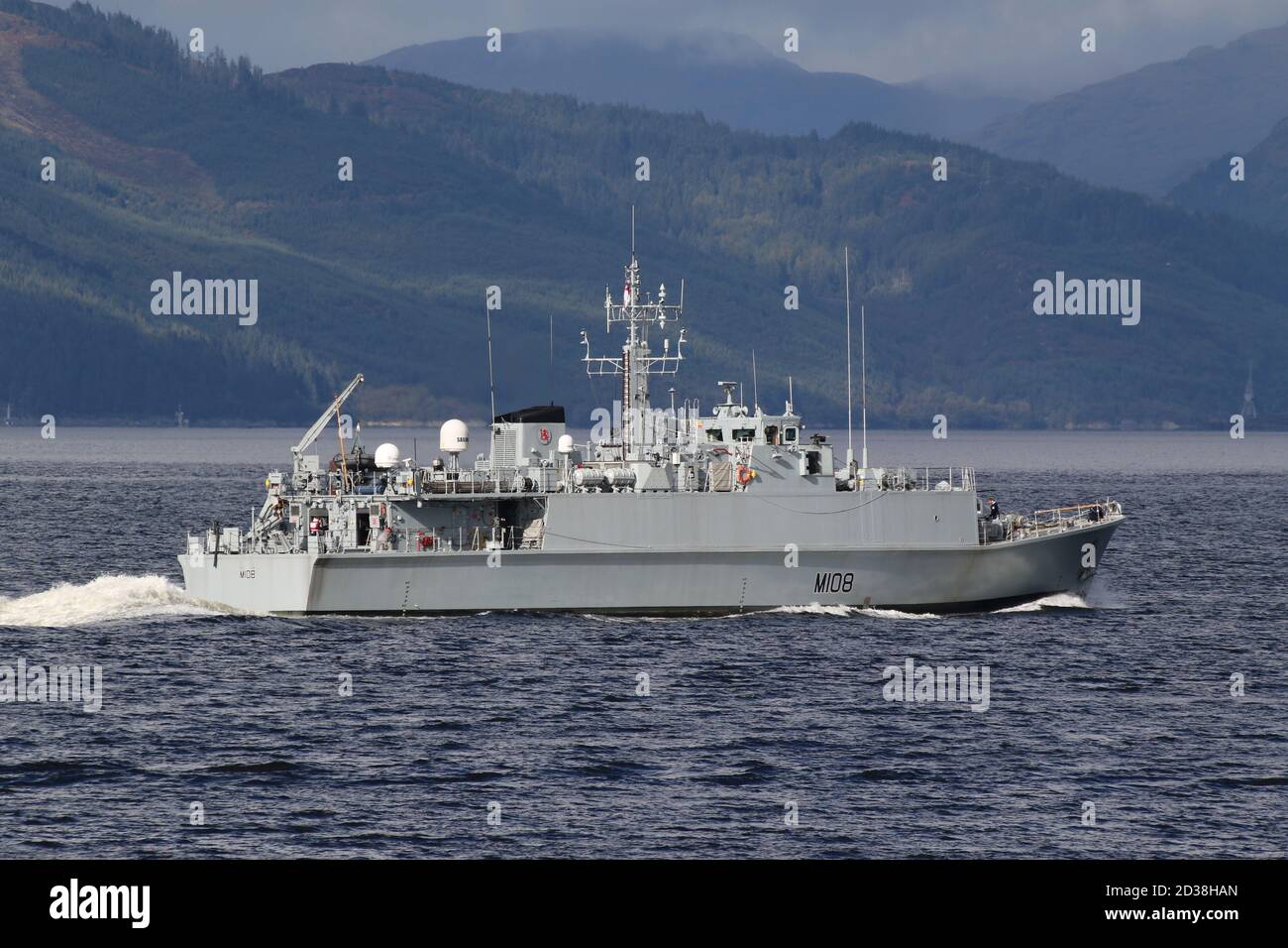 HMS Grimsby (M108), a Sandown-class minehunter operated by the Royal ...