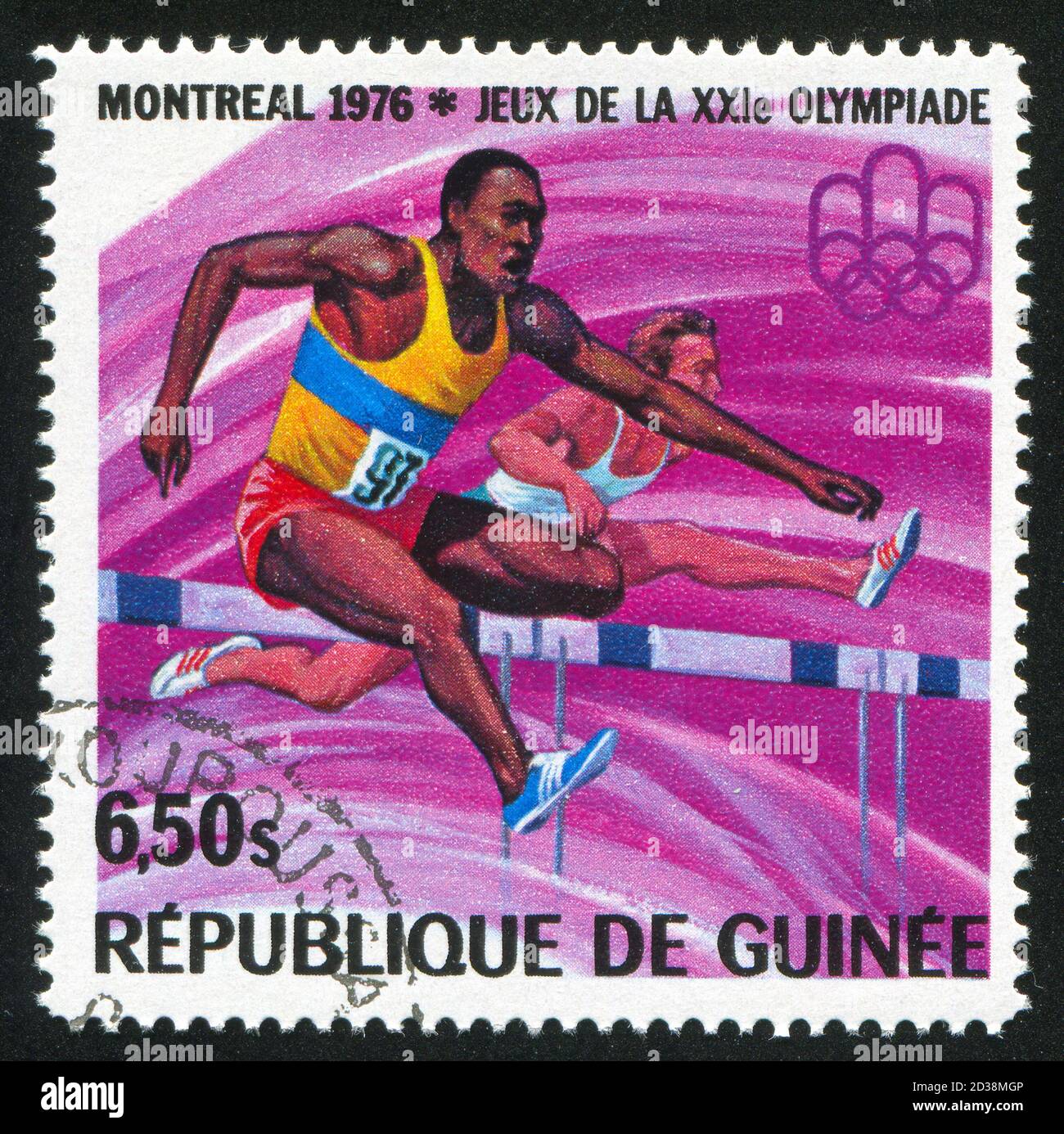 GUINEA - CIRCA 1976: stamp printed by Guinea, shows runner, circa 1976 ...