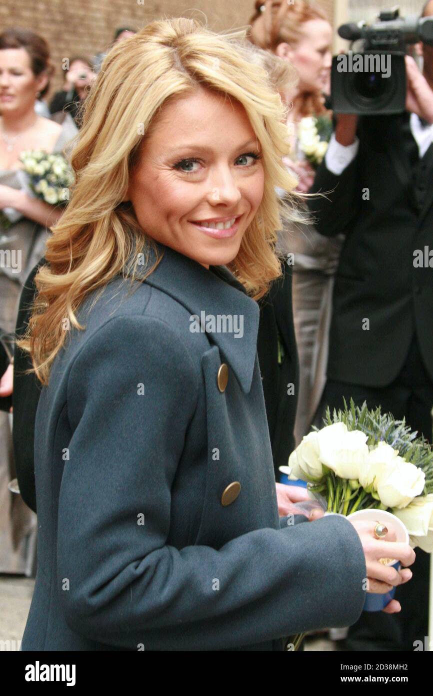 Kelly Ripa filming a segment on "Live with Regis and Kelly" outside the ...