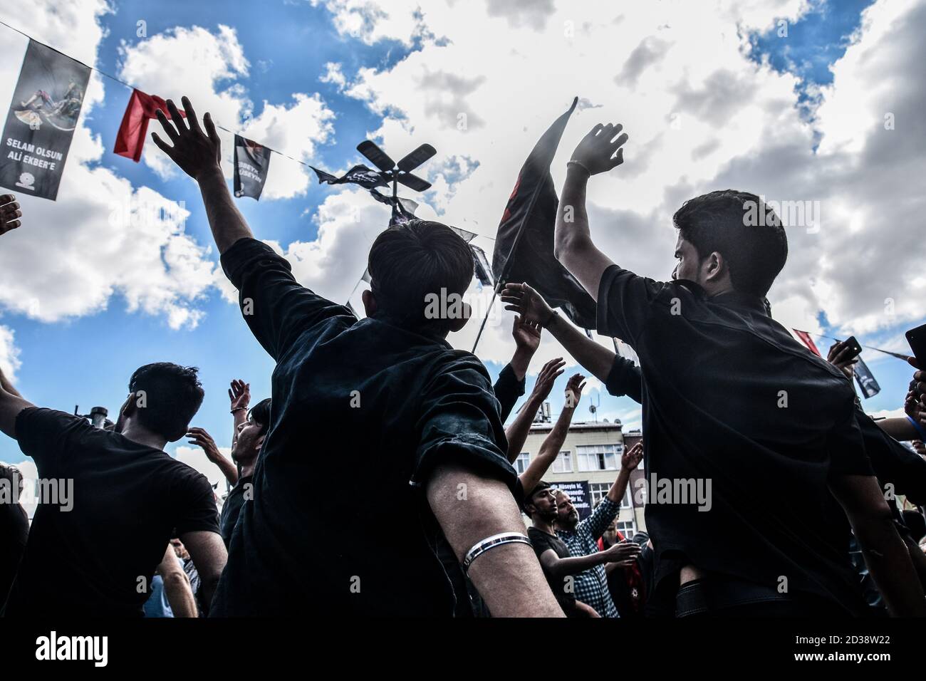 Pakistani Shiite Muslims High Resolution Stock Photography and Images ...