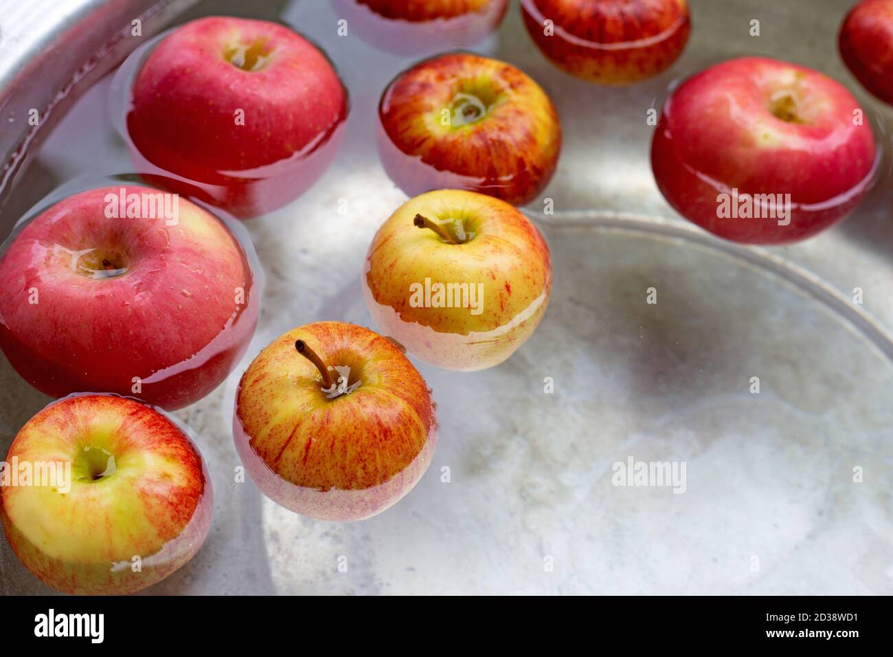 Washing fresh apples in the water Stock Photo - Alamy