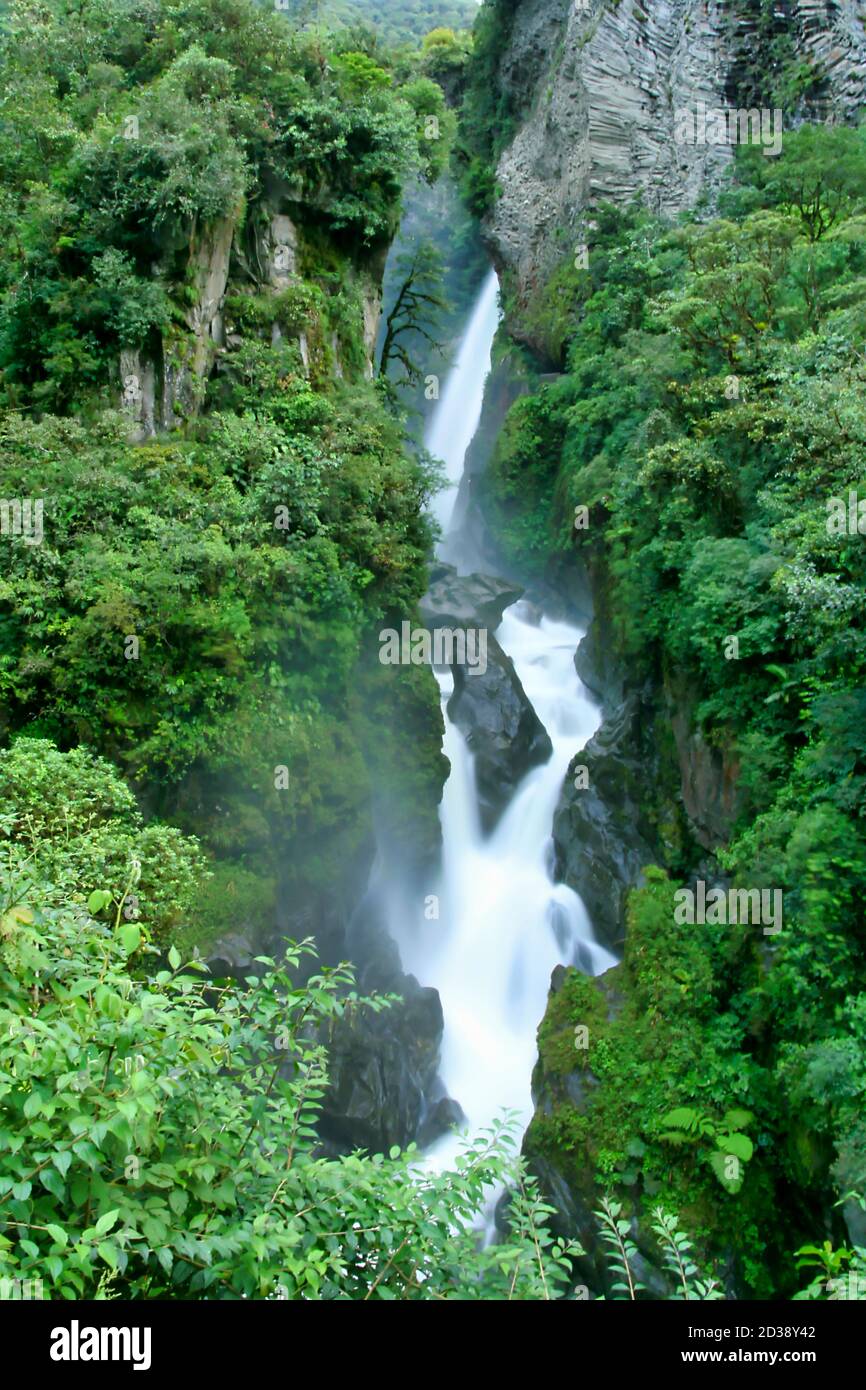 Pailón del Diablo Waterfall, Río Verde Waterfall, Tungurahua Province ...