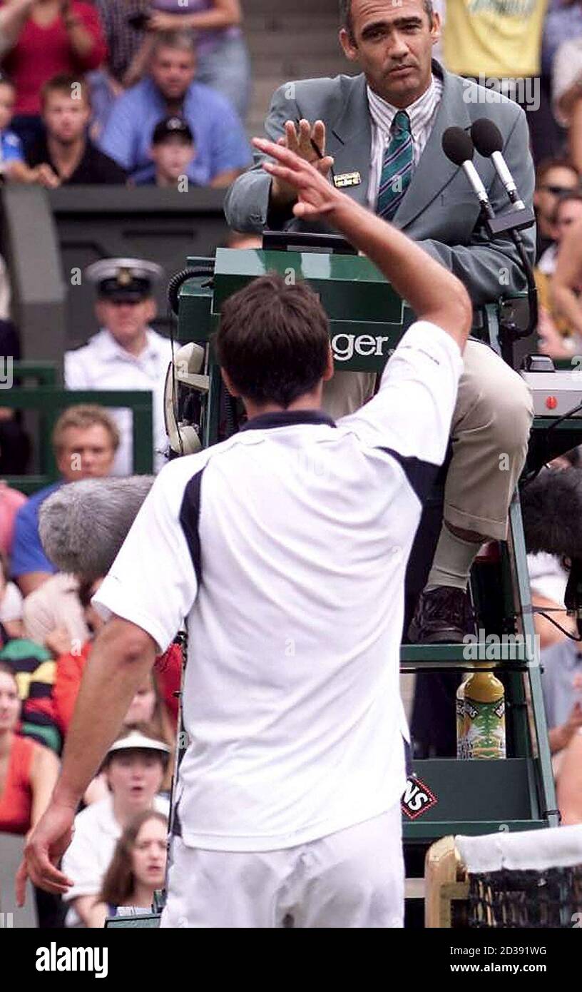 Goran ivanisevic serving hi-res stock photography and images - Alamy