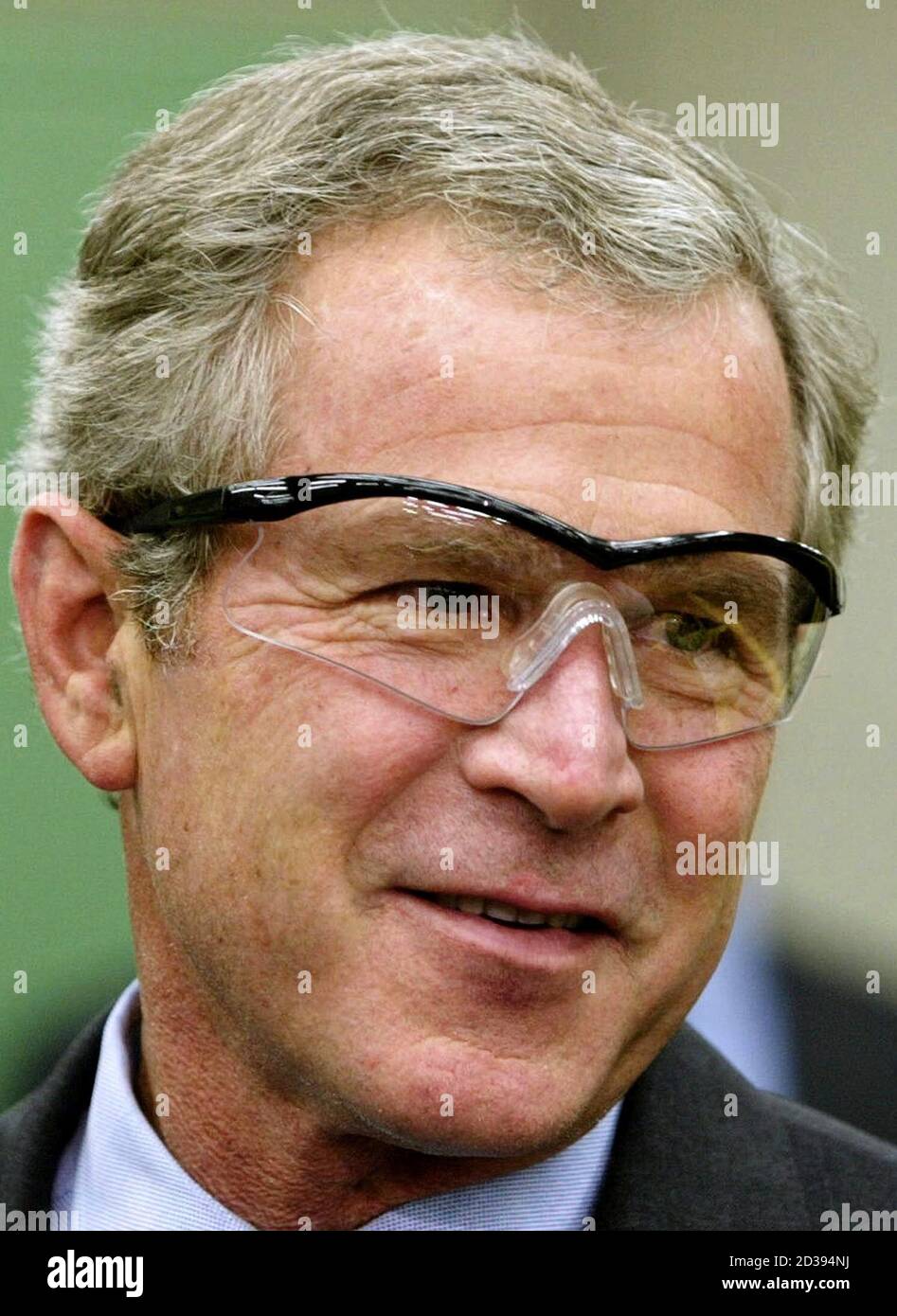 U s president george bush wears hi-res stock photography and images - Alamy