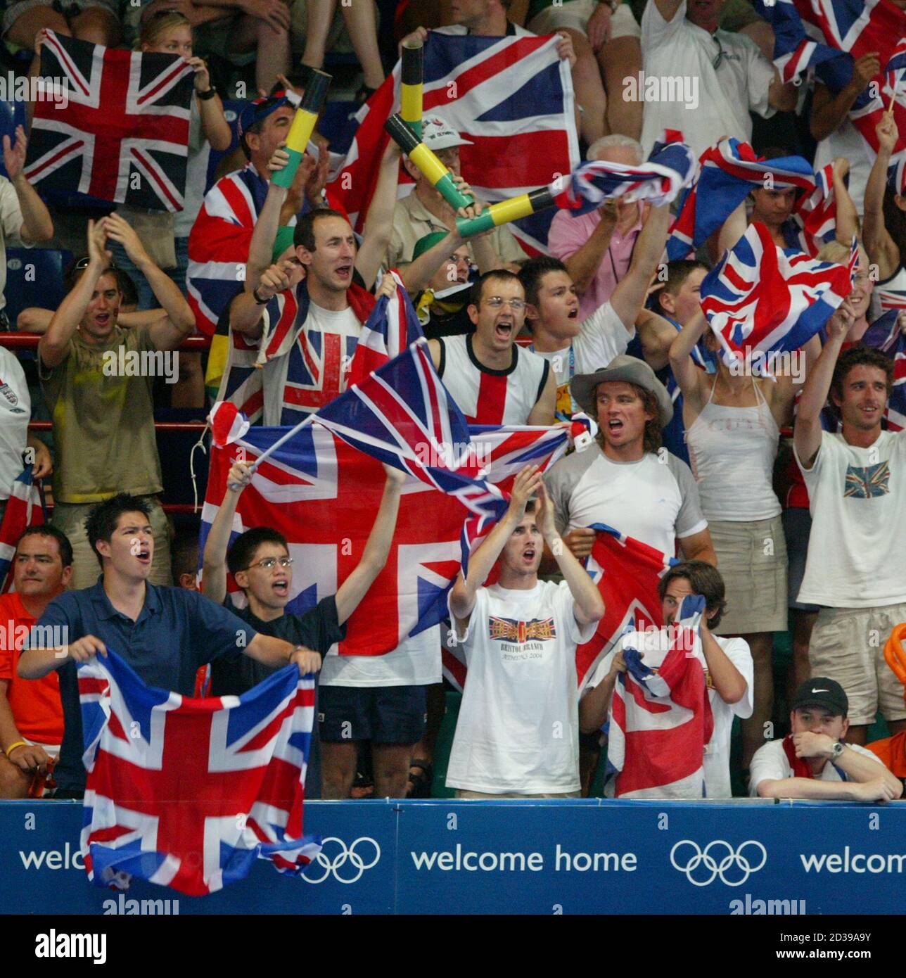 Badminton game olympics hi-res stock photography and images - Alamy