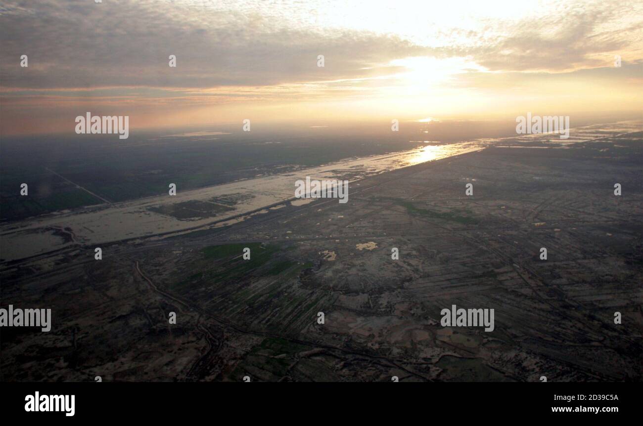 Tigris and euphrates marshlands hi-res stock photography and images - Alamy