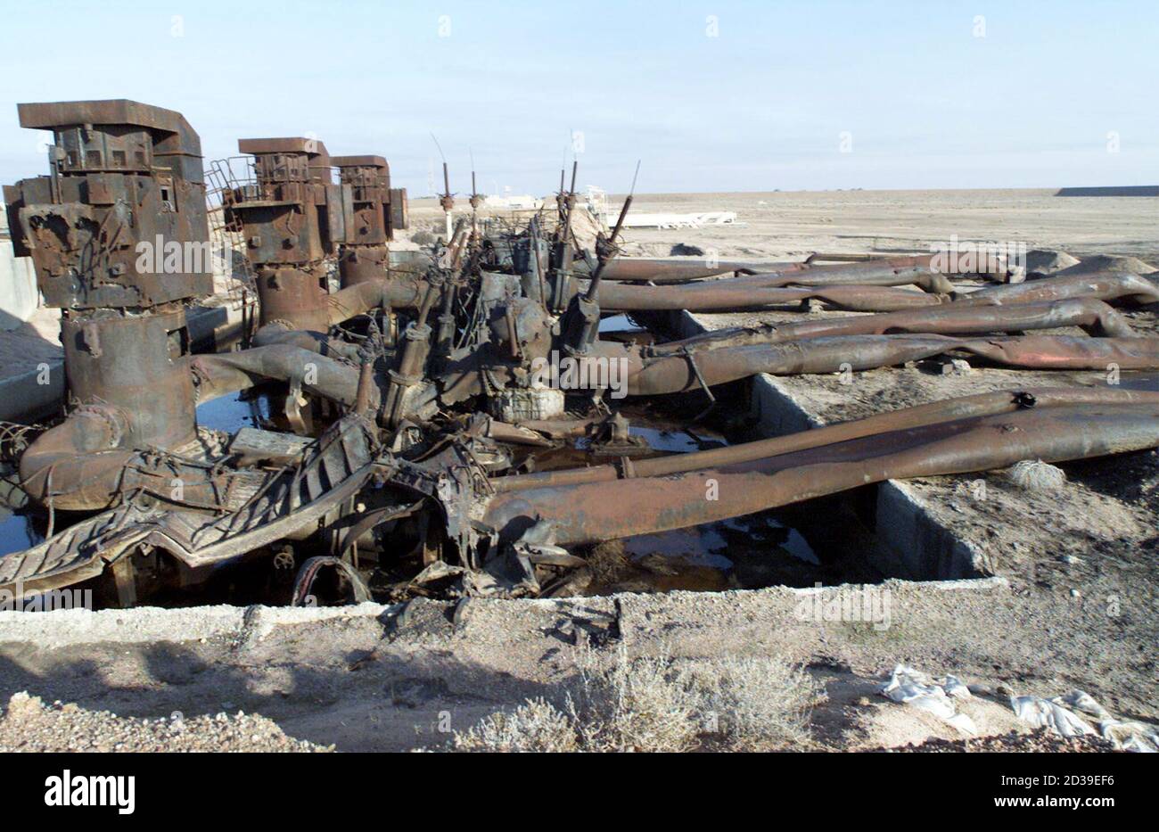 Gulf war bombing 1991 hi-res stock photography and images - Alamy
