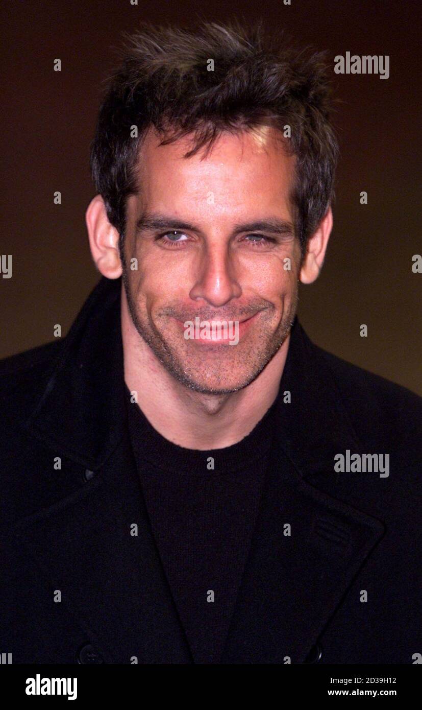 Philosopher's stone daniel radcliffe hi-res stock photography and ...