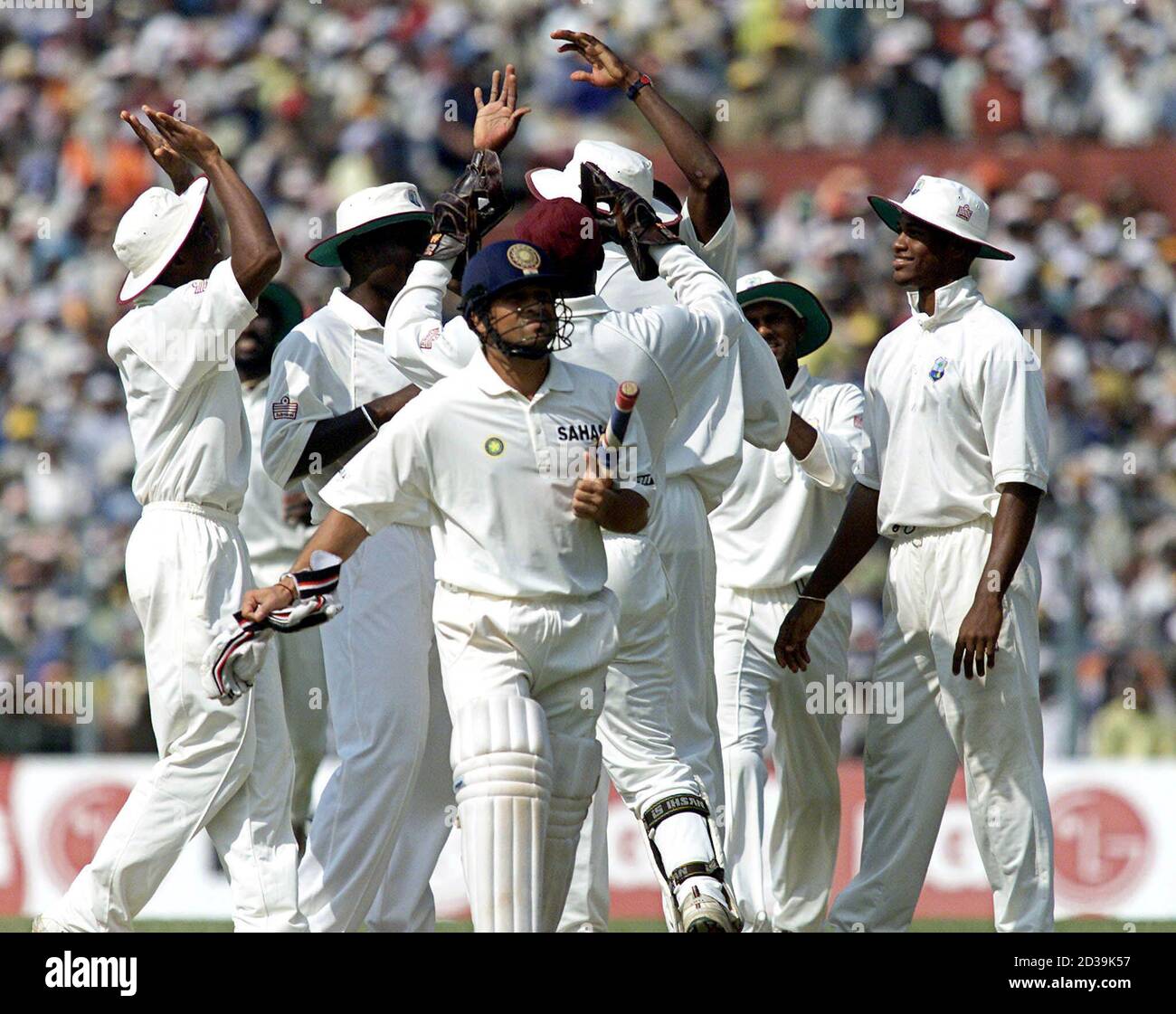 Indian test team celebrate hi-res stock photography and images - Alamy
