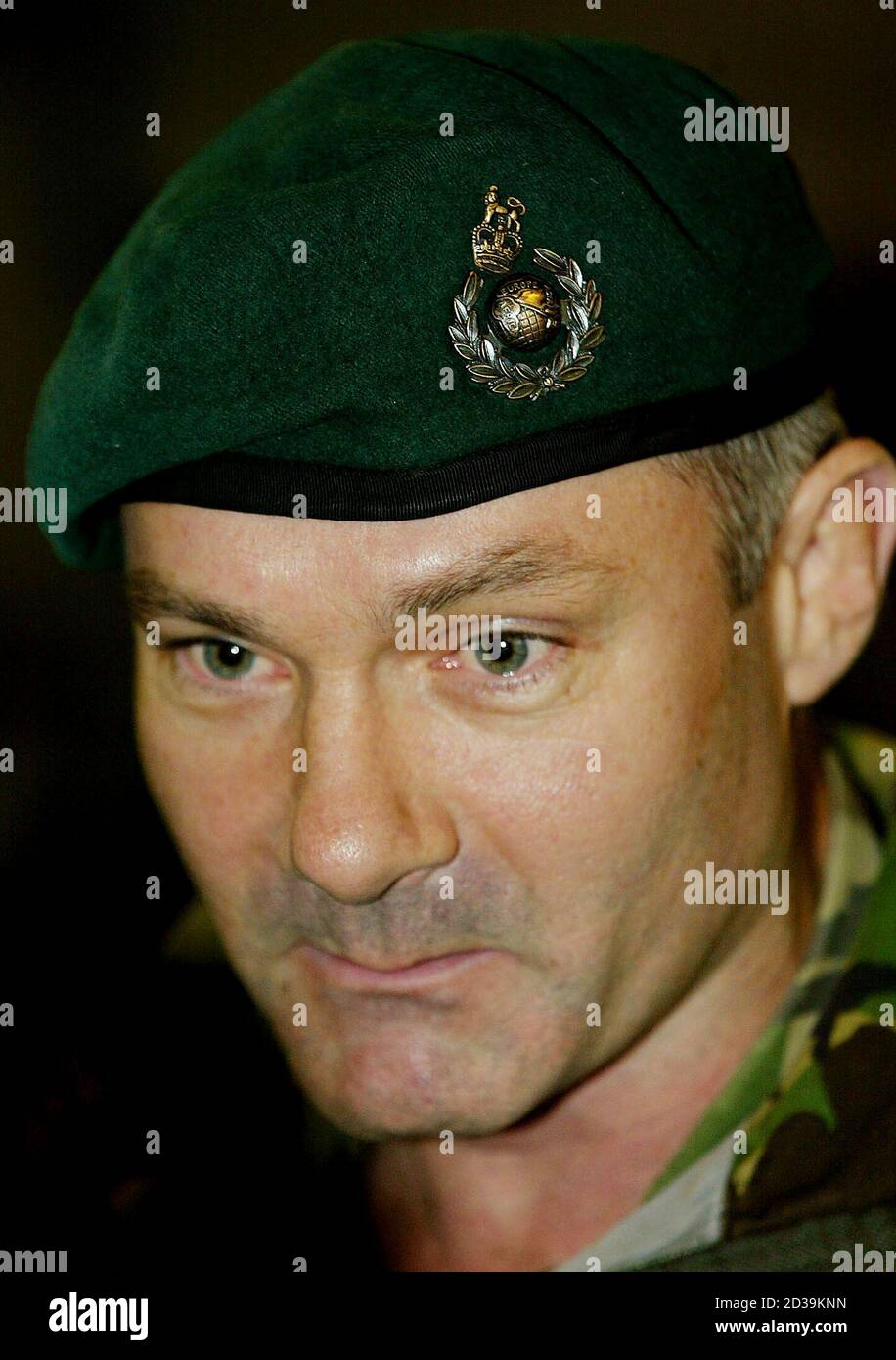 Gordon messenger hi-res stock photography and images - Alamy