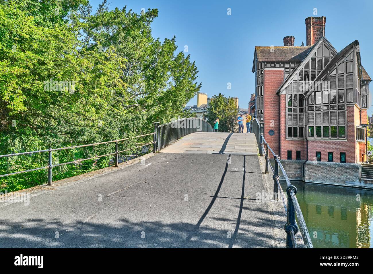 Garret Hostel Lane bridge over the river Cam beside the Jerwood library ...