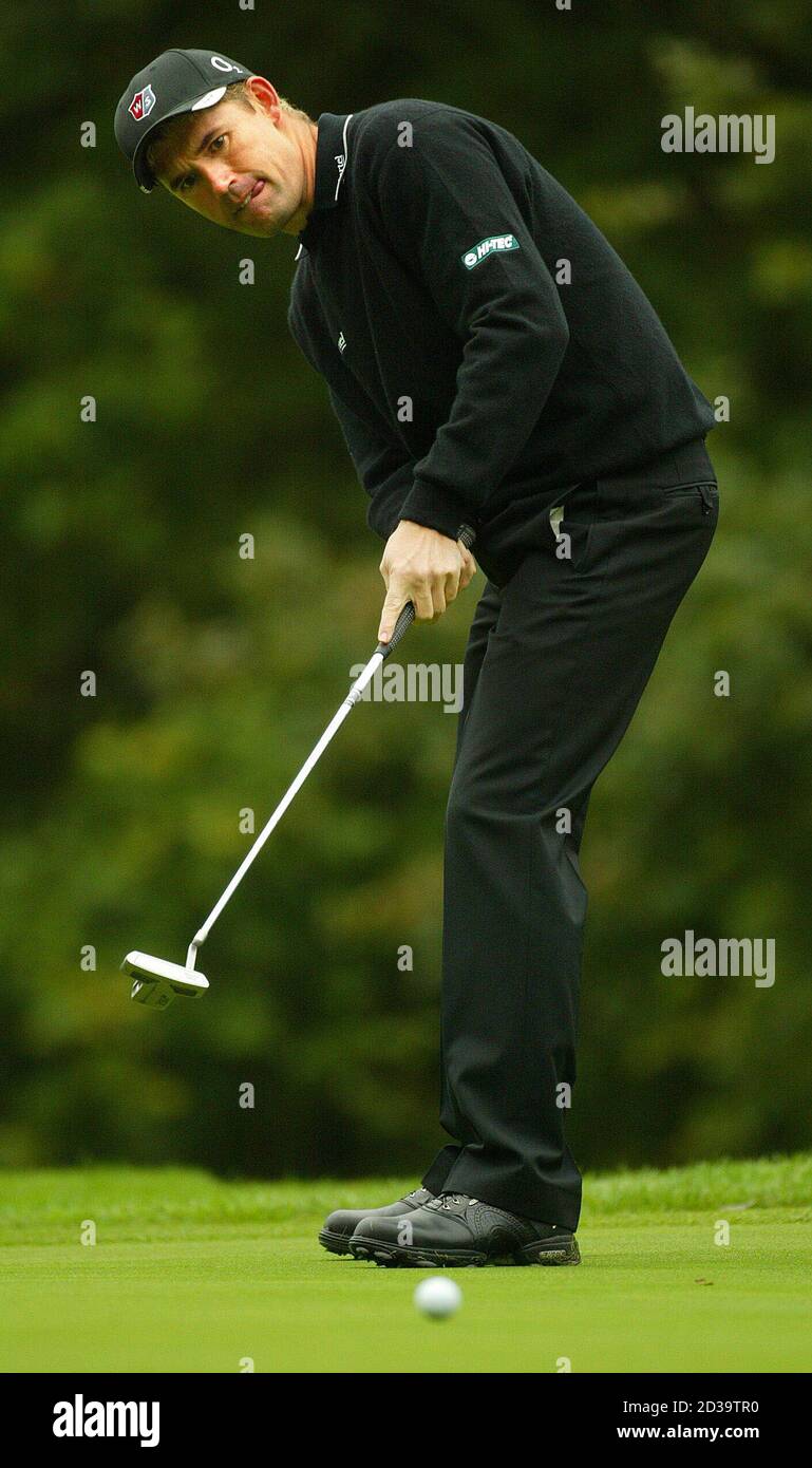 Padraig harrington putts hi-res stock photography and images - Alamy