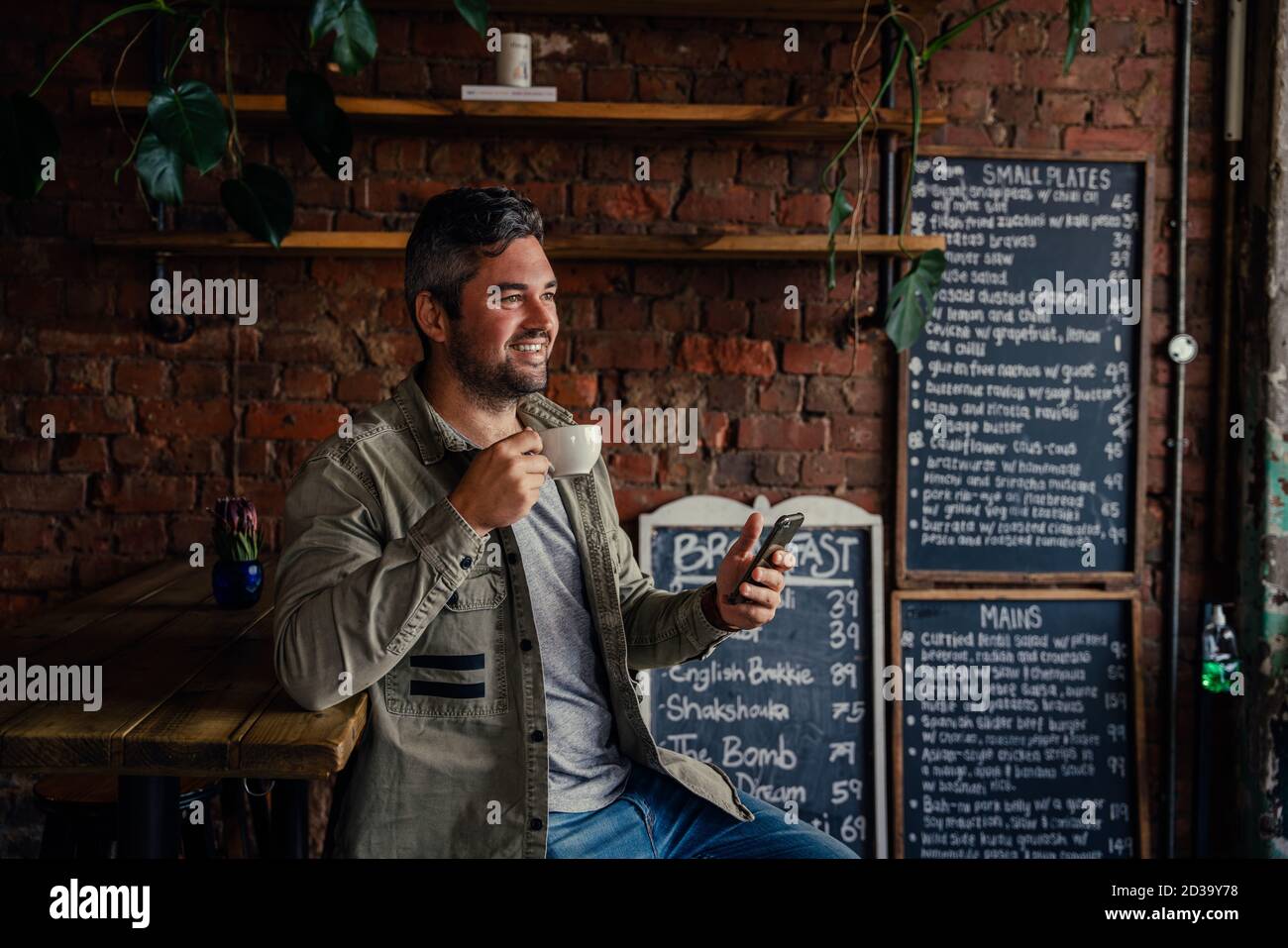 Person grinning hi-res stock photography and images - Alamy