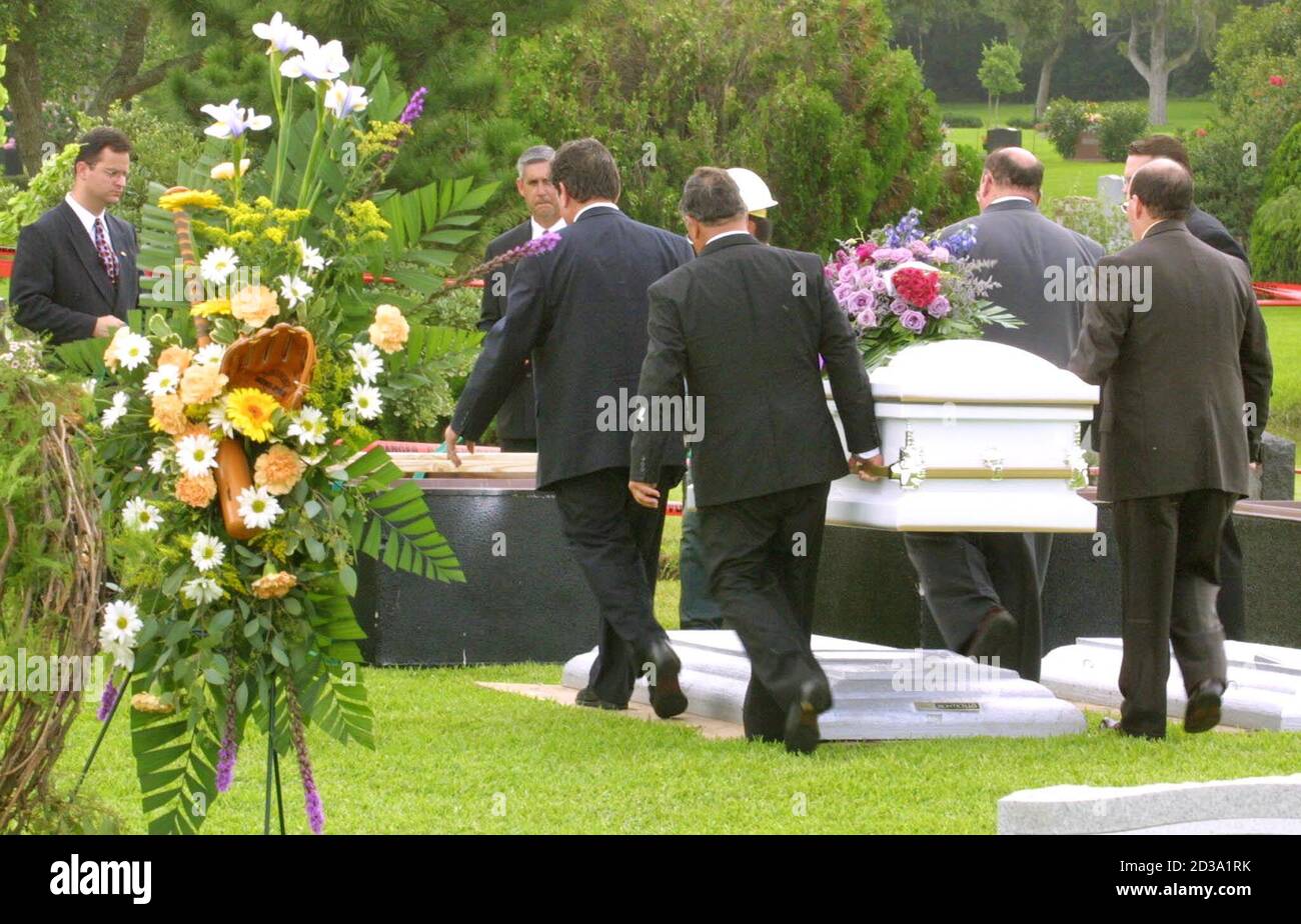 Yates and sons hi-res stock photography and images - Alamy