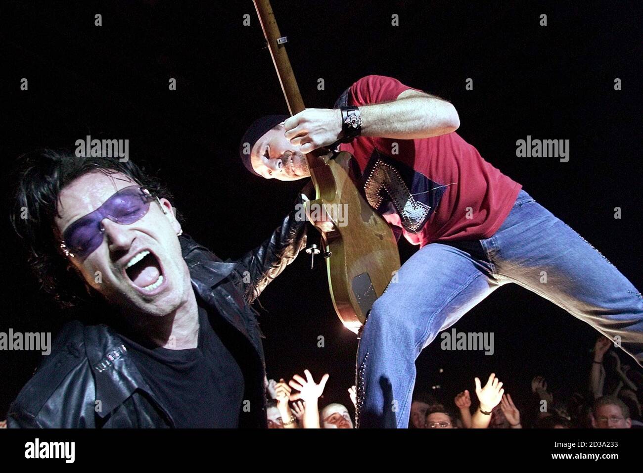 U2 2001 High Resolution Stock Photography and Images - Alamy
