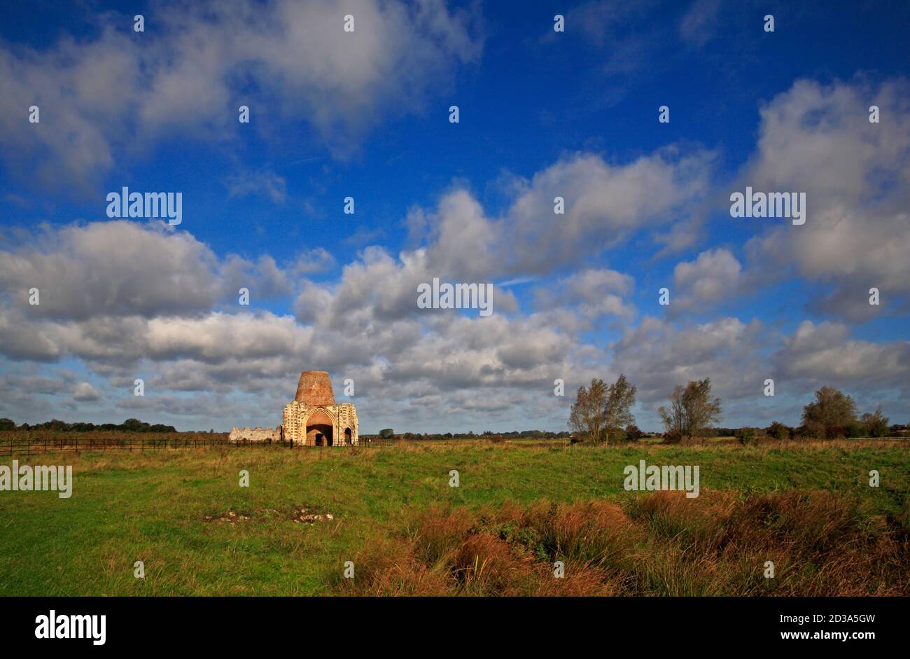 Windmill 14th century hi-res stock photography and images - Alamy