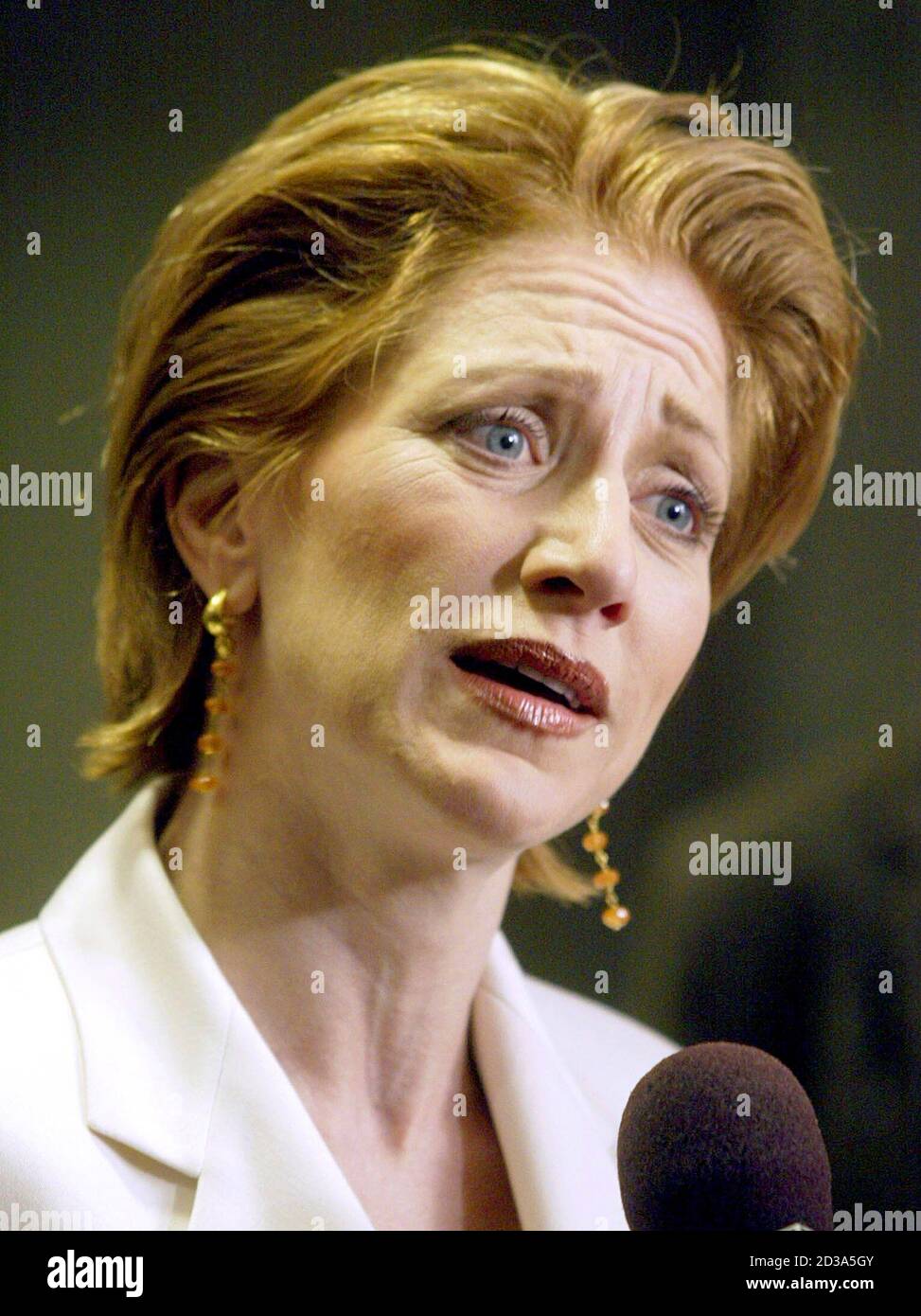 Edie Falco Sopranos High Resolution Stock Photography and Images - Alamy