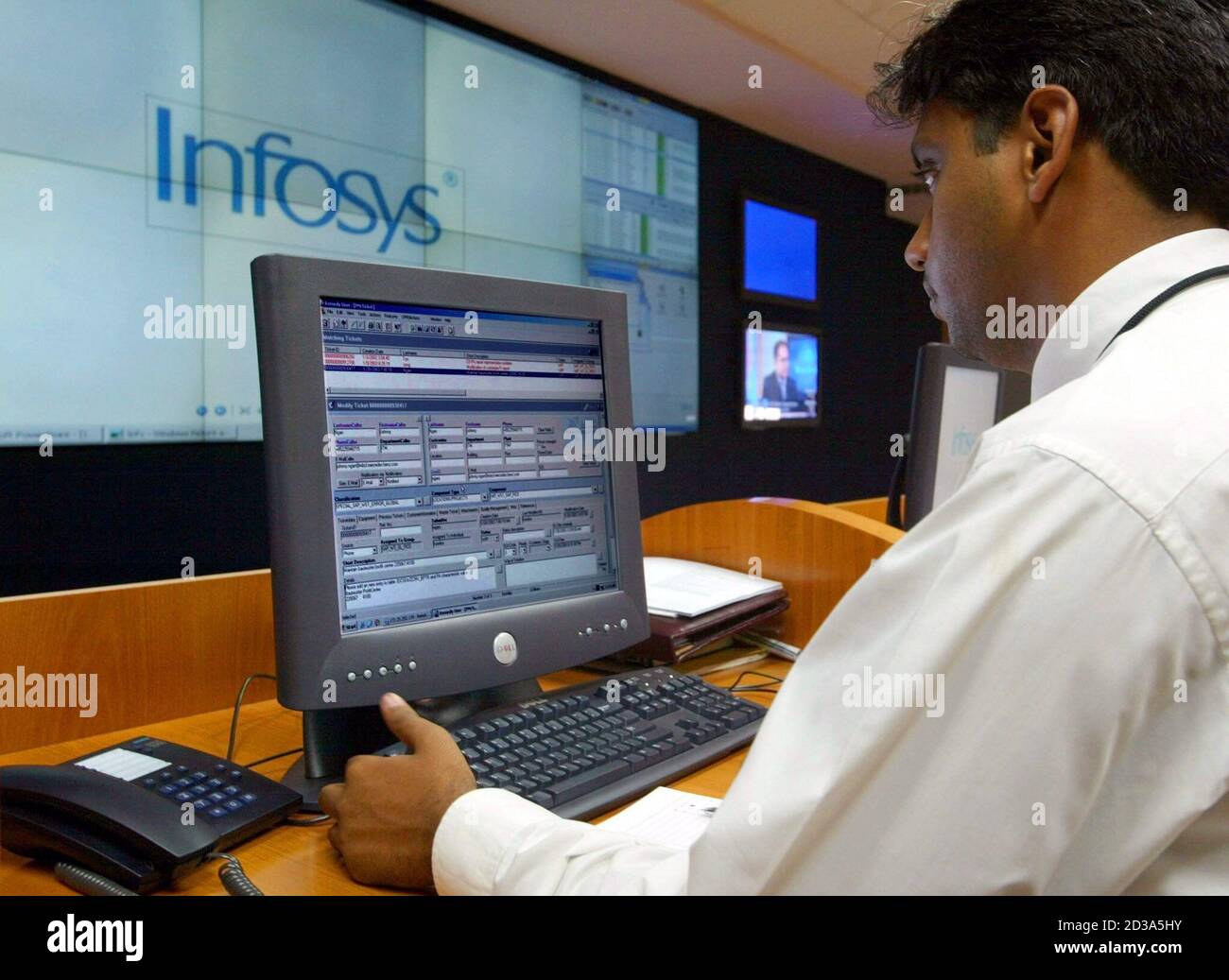 Infosys corporate campus hi-res stock photography and images - Alamy