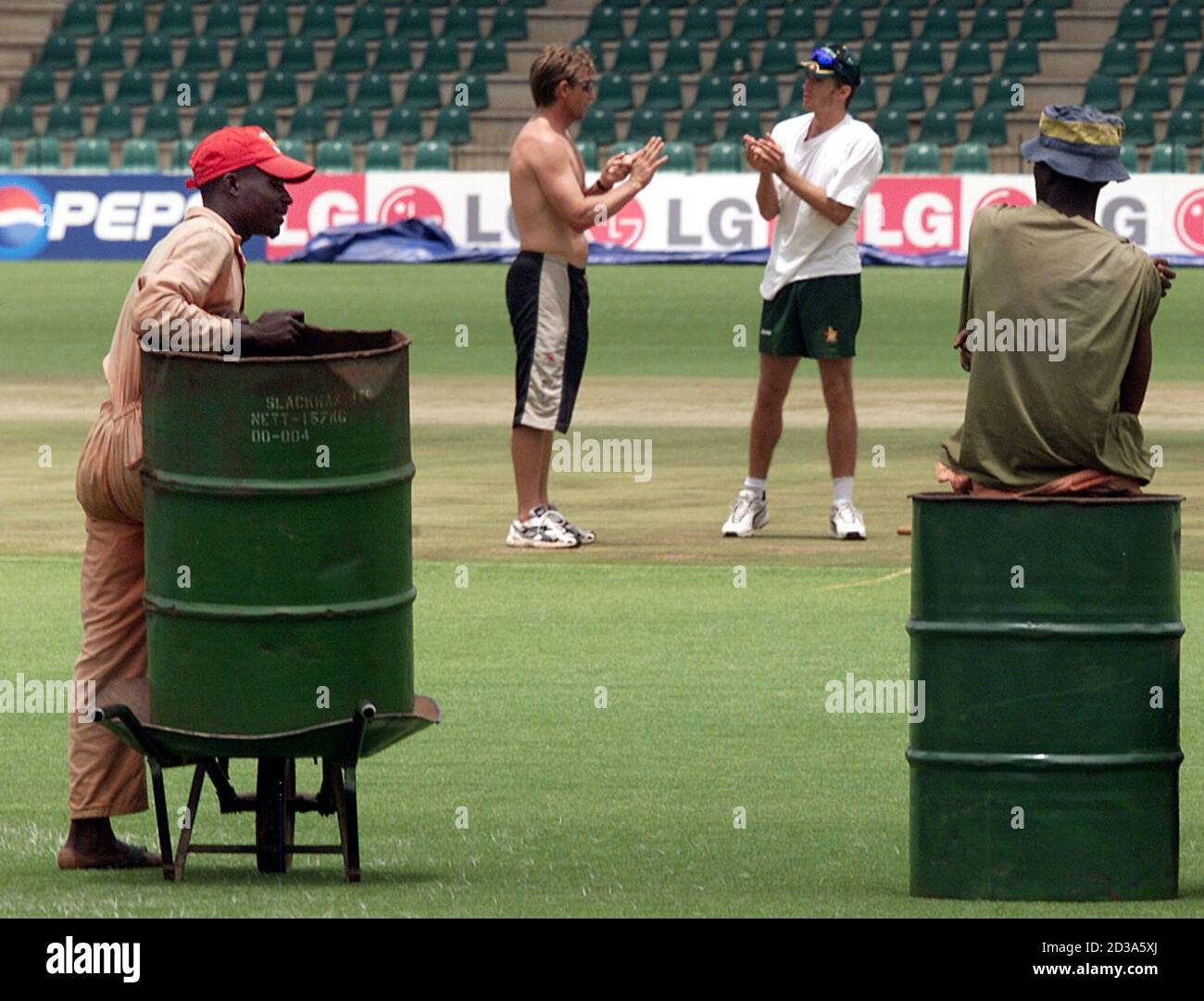 Zimbabwe Cricket Practice High Resolution Stock Photography and Images ...