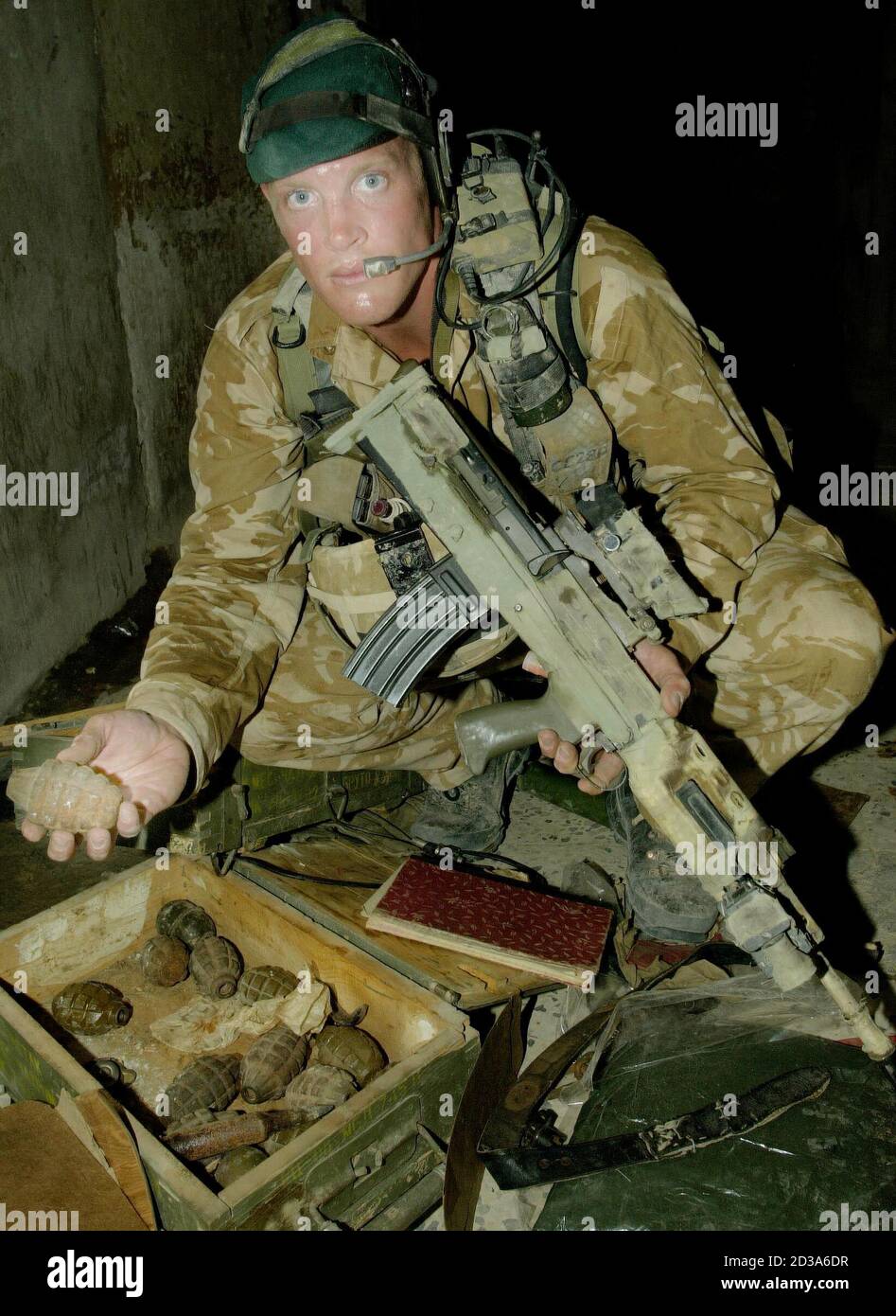 Royal marine iraq hi-res stock photography and images - Alamy
