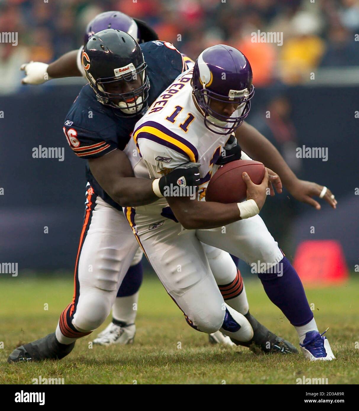 Alex brown bears hi-res stock photography and images - Alamy