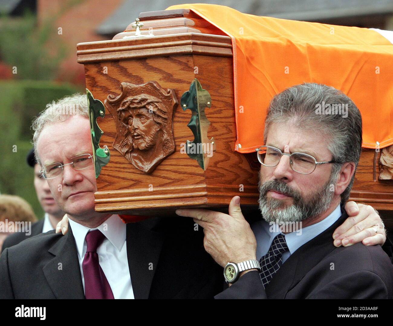 Joe cahill funeral hi-res stock photography and images - Alamy