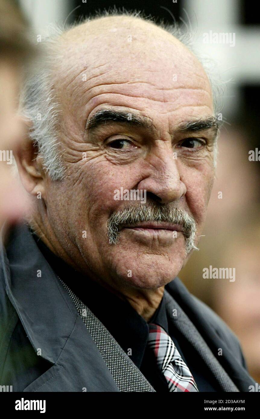 Sean connery sir sean connery hi-res stock photography and images - Alamy
