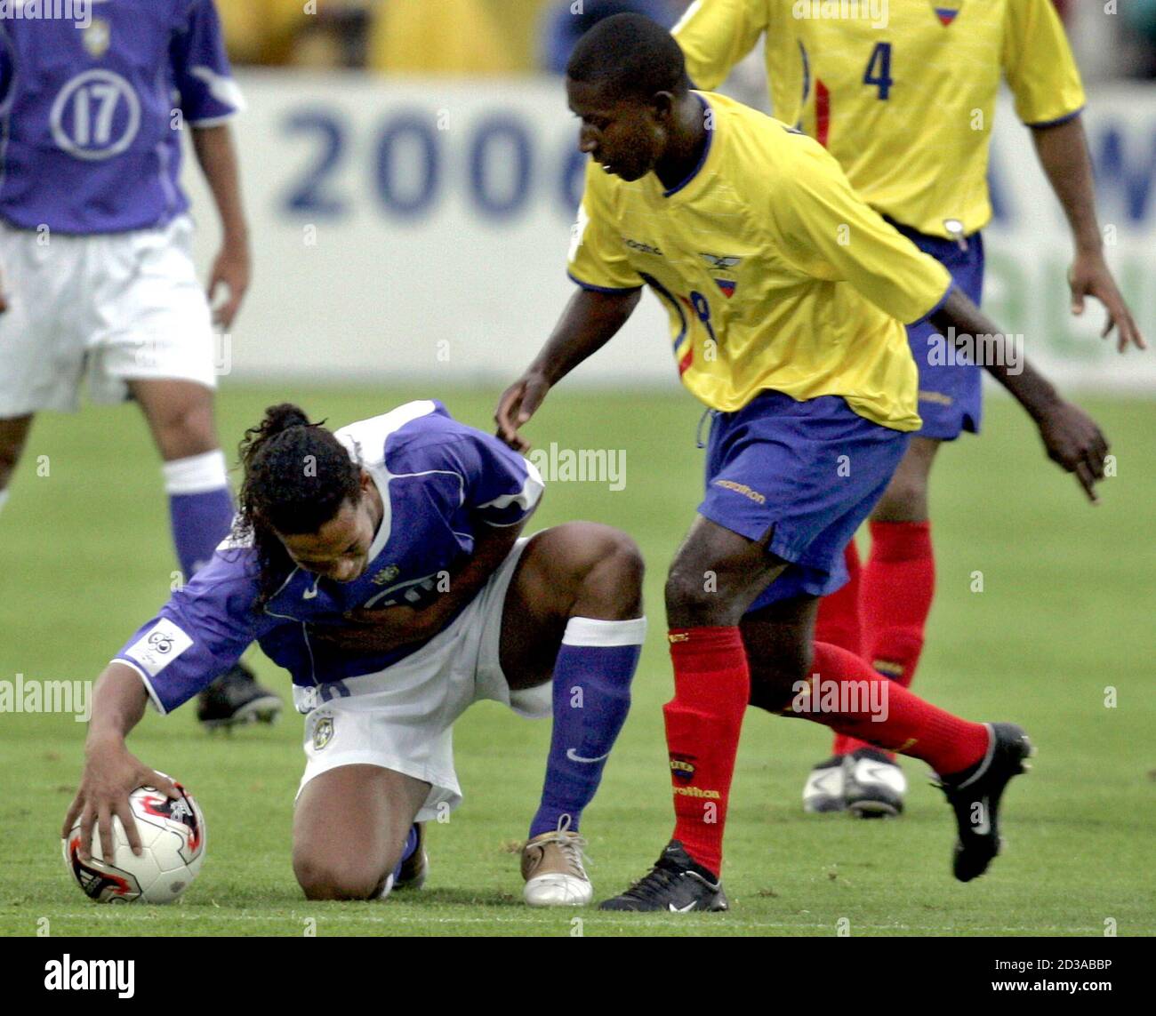 Ronaldinho 2004 brazil november hi-res stock photography and images - Alamy