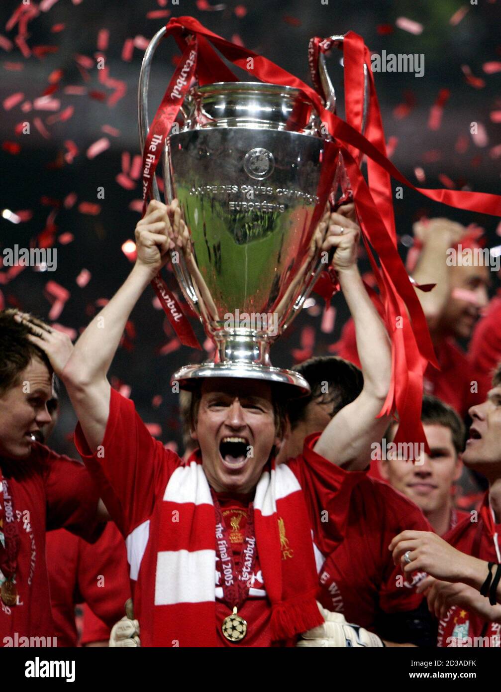 Vladimir smicer liverpool 2005 hi-res stock photography and images - Alamy