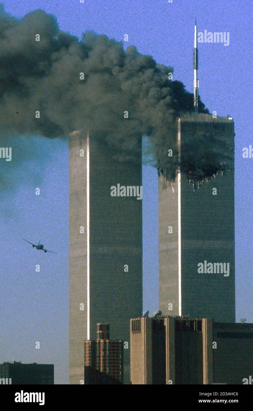 World trade center twin towers before 2001 hi-res stock photography and ...