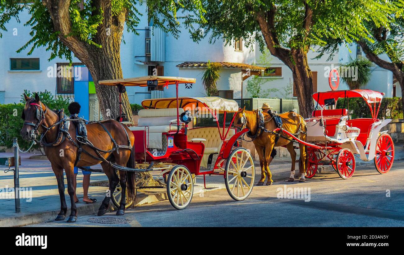 Stone carts hi-res stock photography and images - Alamy