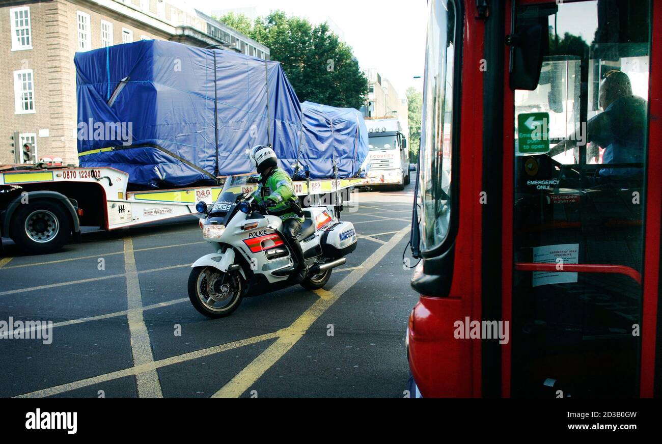 London number 16 bus hi-res stock photography and images - Alamy