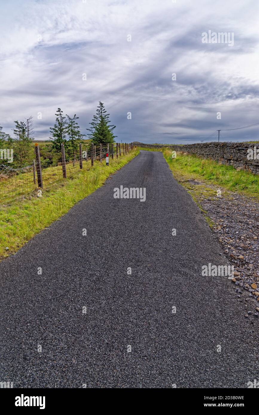 Empty british country road hi-res stock photography and images - Alamy
