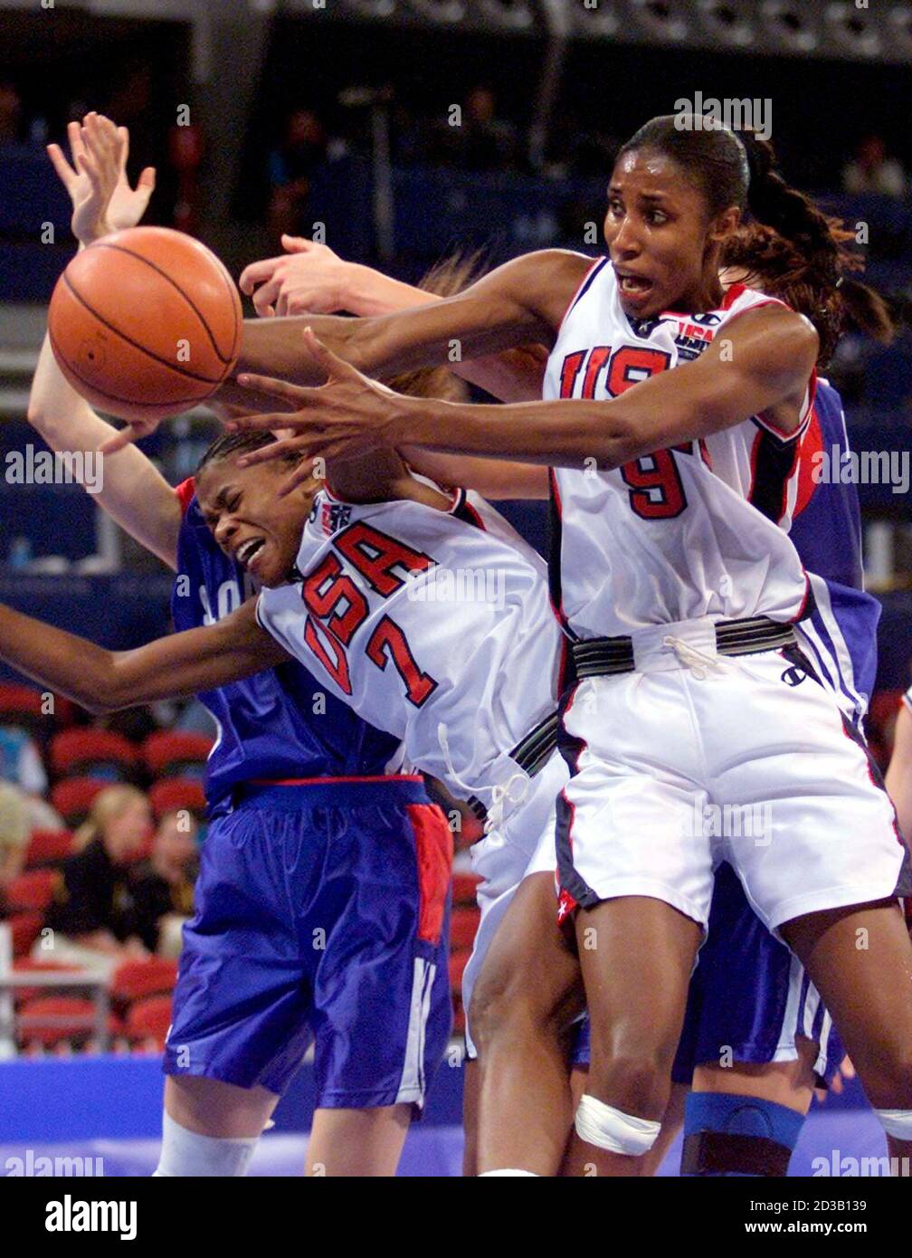 2000 usa basketball team hi-res stock photography and images - Alamy